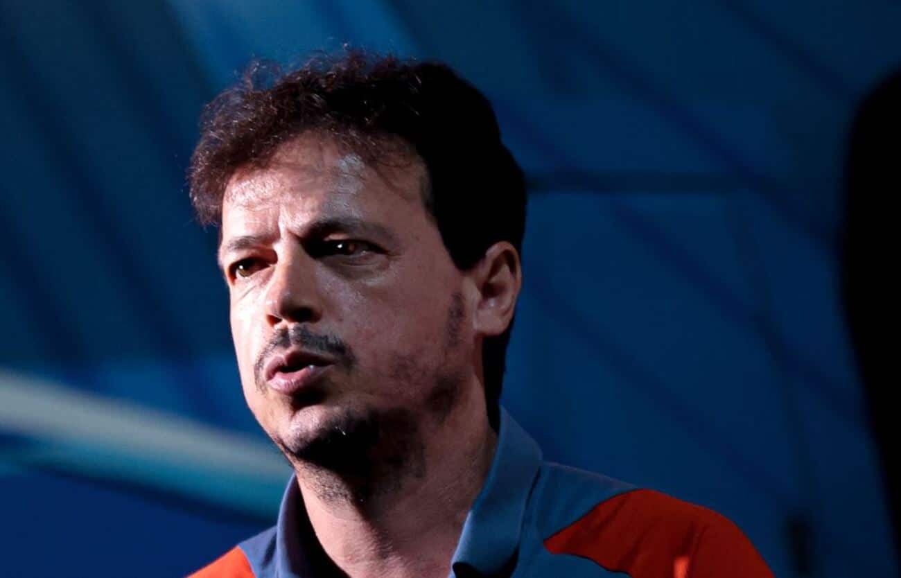 Carrasco de Diniz dá a volta por cima, larga tudo onde estava e vai ...