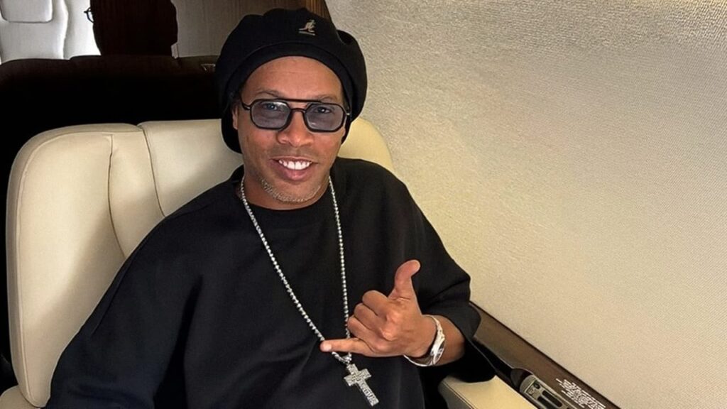 Ronaldinho já foi aprovado nos exames do Atlético para voltar Ronaldinho já foi aprovado nos exames do Atlético para voltar