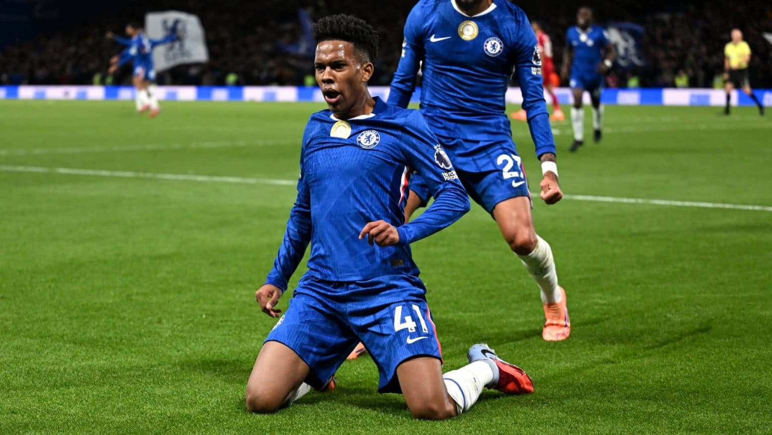 Estevão vira assunto no rival do Chelsea; Liverpool de olho